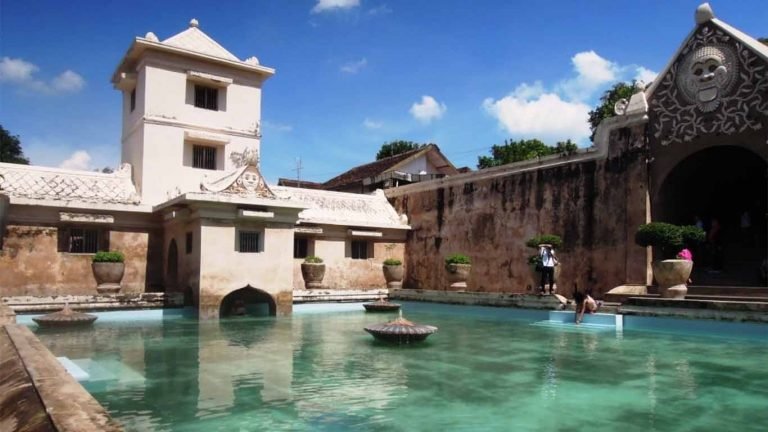 √ Taman Sari Jogja: Alamat, Jam Buka, Harga Tiket Masuk 2026