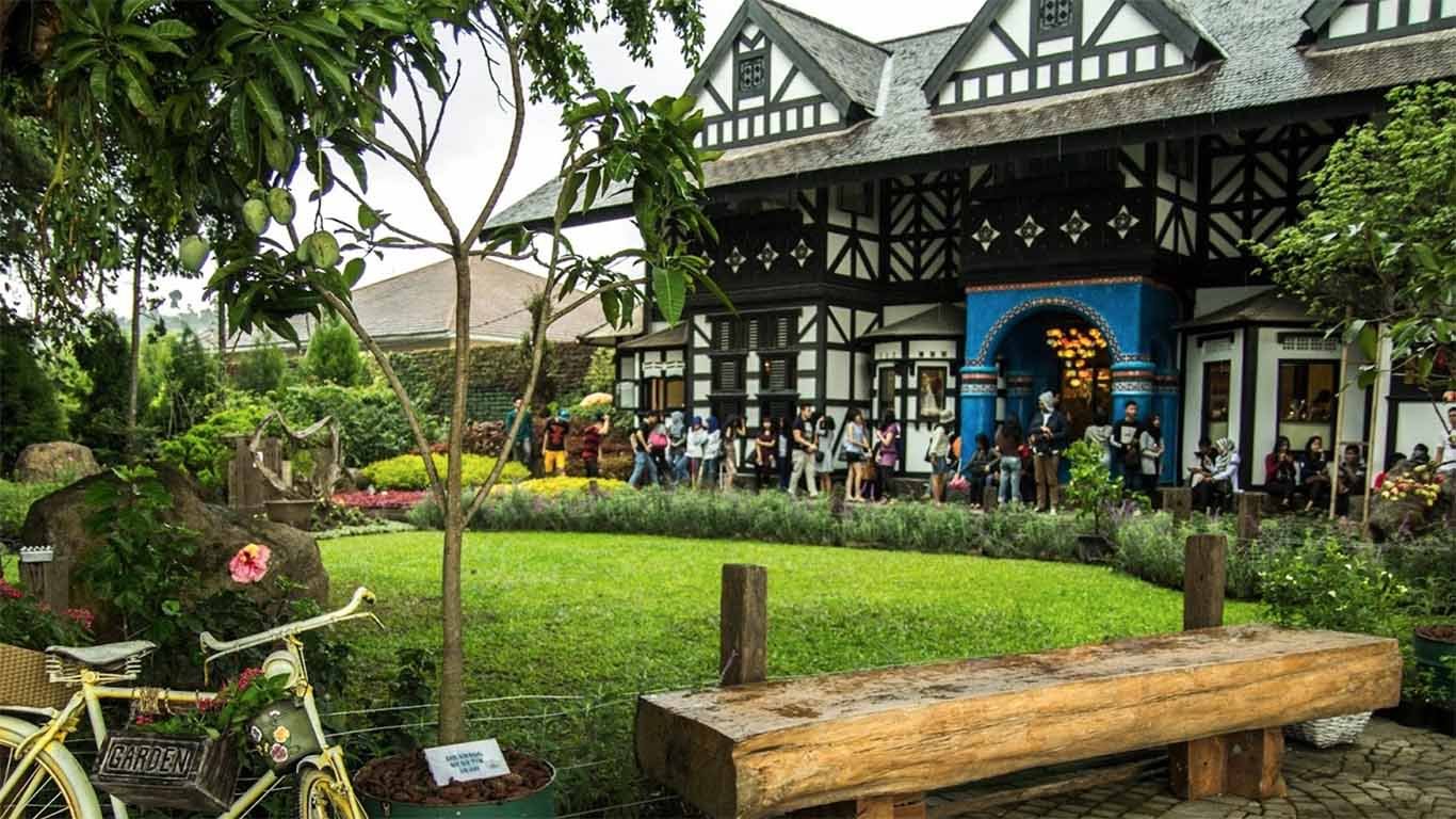 √ Farmhouse Lembang: Review & Tiket Masuk 2026