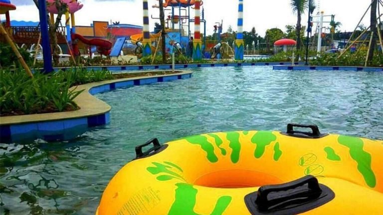 √ Batavia Splash Water Adventure: Wahana & Harga Tiket 2026