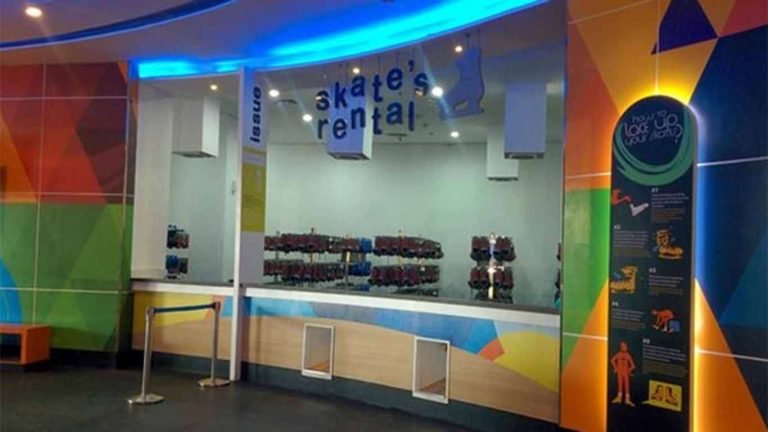 √ Ice Skating Bintaro Xchange: Aktivitas & Harga Tiket 2026