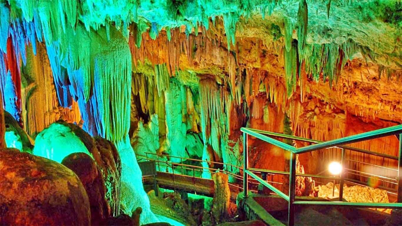 √ Goa Tabuhan Pacitan: Review & Harga Tiket 2026