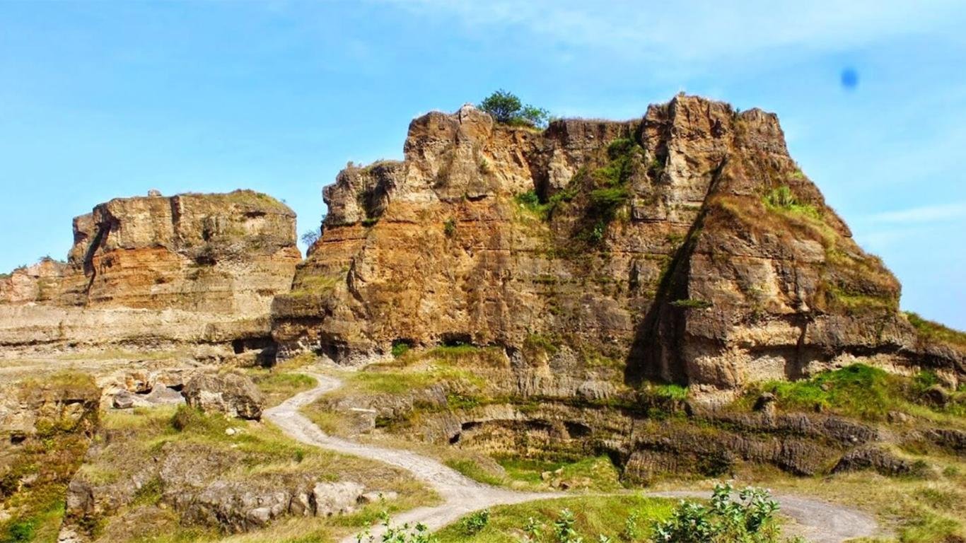 √ Brown Canyon: Asal Usul, Daya Tarik, Tiket Masuk 2026